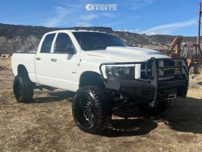 2006 Dodge Ram 2500 With 24x14 81 ARKON OFF ROAD Caesar And 37 13 5R24