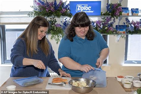 Alex Guarnaschelli Whips Up A Meal With Her Look Alike Daughter Ava