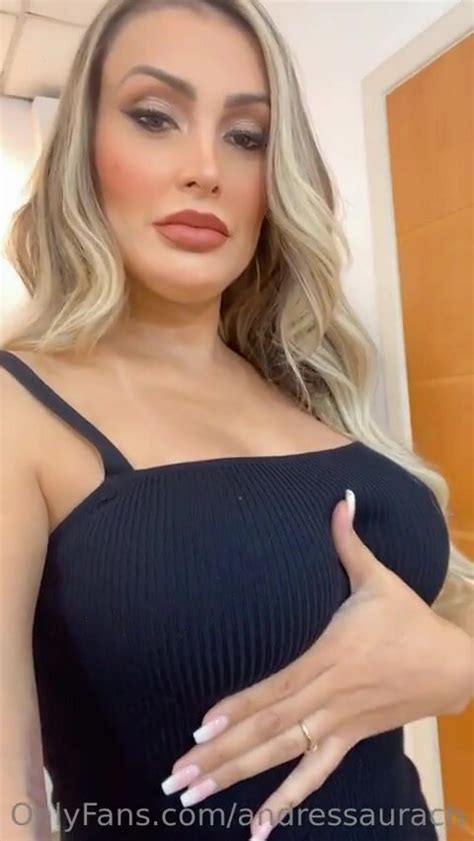 Andressa Urach Naked Showing Off Her Silicone Boobs Cnn Amador