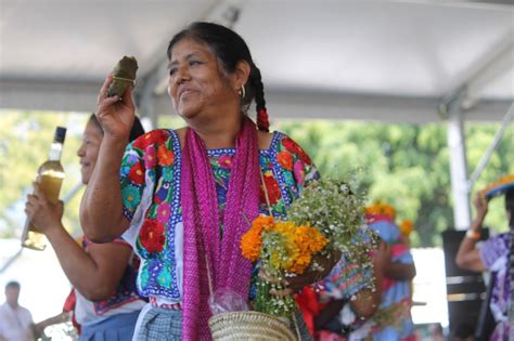 Celebran en Tehuacán el inicio de la Temporada de Mole de Caderas