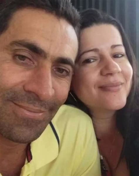 Homem não aceita fim de relacionamento e mata ex esposa golpe de