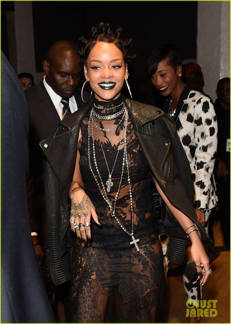 Rihanna Channels OITNB S Crazy Eyes At IHeartRadio Music Awards 2014