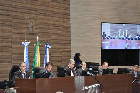 Plenário do TRF2 realiza sessão solene de homenagem à posse do