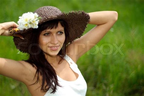 Froh Dass Mädchen Mit Einem Süßen Stock Bild Colourbox