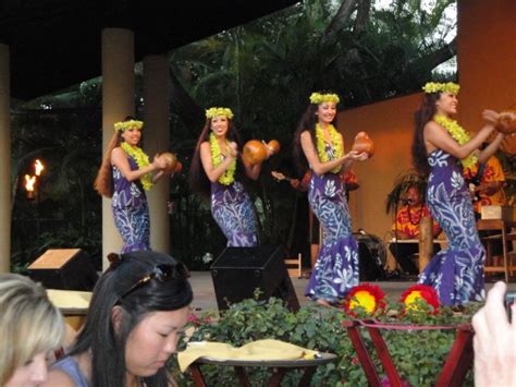 Hawaiian Luau ~ Royal Feast At Hale Koa Honolulu