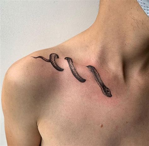 Update More Than 74 Snake Wrapped Around Thigh Tattoo In Coedo Vn