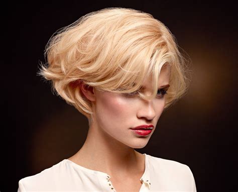 Frisuren Kurzer Bob Ohne Pony Schnell Lange Haare