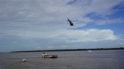 Sobe Para O N Mero De Mortos Em Naufr Gio No Rio Amazonas