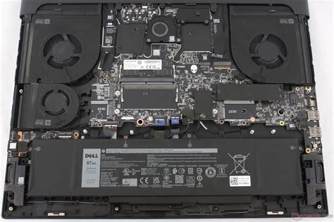 Alienware M18 R1 Laptop Review Bigger And Heavier Than The MSI Titan