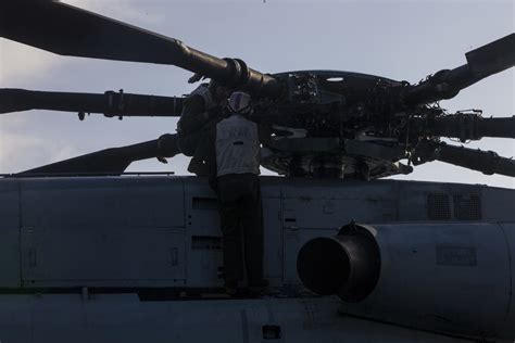 DVIDS Images Marines With 31st MEU Conduct Flight Operations Aboard