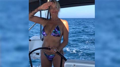 Hei E Urlaubsgr E Sarah Connor Zeigt Ihren Sexy Body Im Bikini