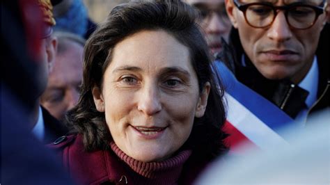 Amélie Oudéa Castéra ministre de lÉducation qui est Frédéric son