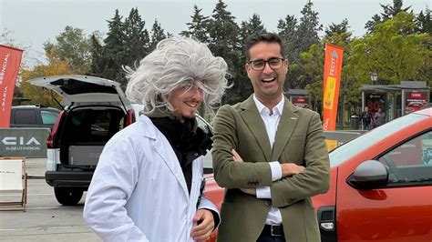 Dacia apoya la divulgación científica con su Tour Universitario Cajal