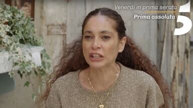 Storia Di Una Famiglia Perbene 2 Stasera In Tv La Terza Puntata Le