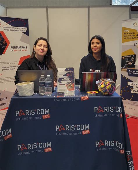 ParisCom Sup au Salon du lycéen et de létudiant 2024 PARIS SUP