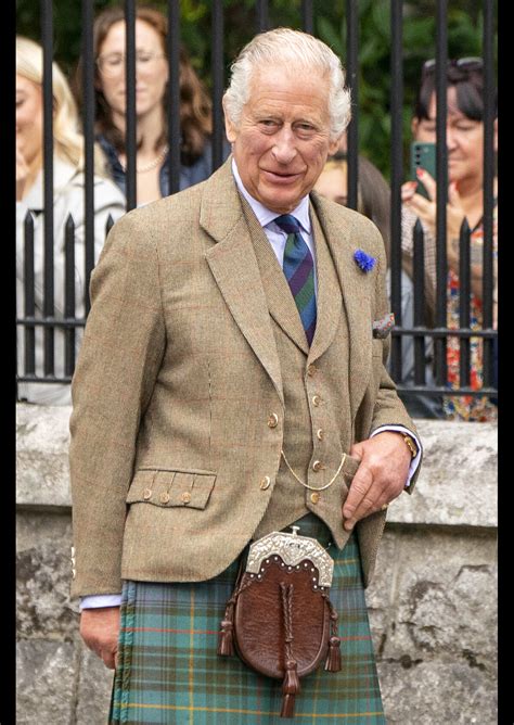Photo Le monarque britannique est arrivé au sein du château de