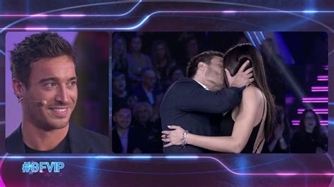 Antonino Spinalbese E Il Bacio Con Ginevra Lamborghini Grande
