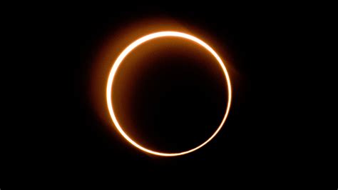 El último eclipse solar de la década transforma el cielo en un anillo