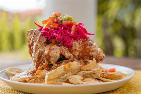 Receta completa del pollo chuco delicioso platillo hondureño