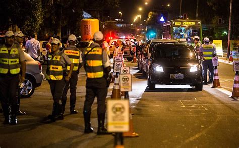 Blitz Da Lei Seca 25 06 2018 Cotidiano Fotografia Folha De S Paulo