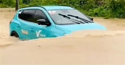 Ô tô điện có thể lội nước nhưng hóa đơn sửa chữa sẽ khiến chủ xe méo
