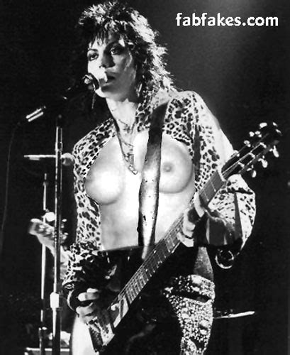 Post 2052280 FabFake Fakes Joan Jett
