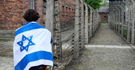 Publican en internet 26 millones de documentos sobre víctimas de los nazis