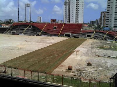 Sport Do Povo Novo Gramado Da Ilha J Est Sendo Instalado