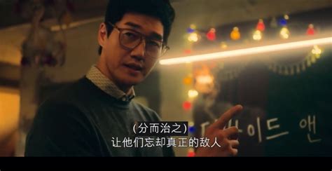 看著看著就笑了笑著笑著就哭了 大哭 Mobile01