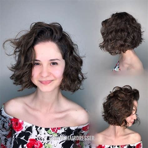Foto Model Rambut Wanita Keriting Pendek Makin Keren Yang