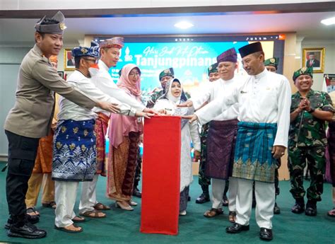 Hadiri HUT Kota Otonom Tanjungpinang Ke 21 Sekdaprov Adi Serukan