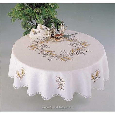Nappe imprimée folâtre en broderie point varié Margot Broderie