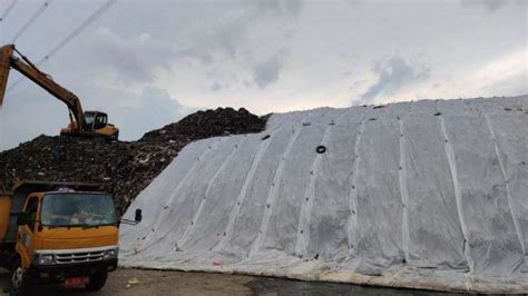 Foto TPA Cipayung Depok Over Kapasitas Kota Depok Darurat Sampah