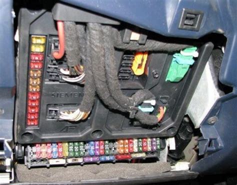 VW Sharan bezpieczniki opis i schemat bezpieczników rozpiska po polsku