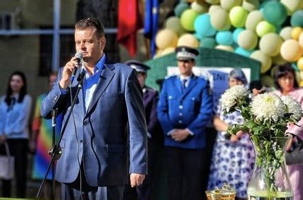 Senatorul Nicușor Cionoiu alături de tineri la deschiderea noului an