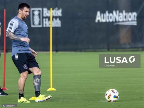Lionel Messi Eleito O The Best Da FIFA Pela Oitava Vez
