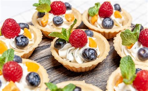 Receta De Tartaletas Con Crema Pastelera Y Frutos Rojos
