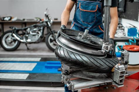 Wymiana opon w motocyklu wszystko co musisz wiedzieć Motocyklowa