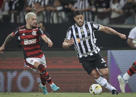 Vice do Flamengo acusa Atlético de estratégia antiética antes de