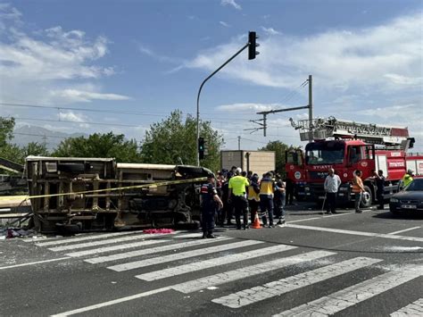 Niğde Kayseri Yolunda Feci Kaza 1 ölü 4 yaralı