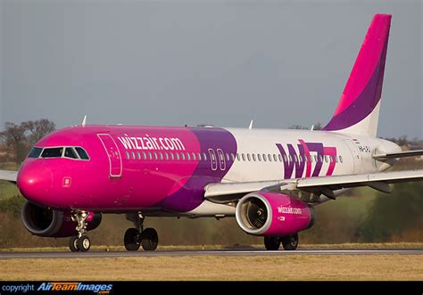 Airbus A320 232 Wizz Air HA LPJ AirTeamImages