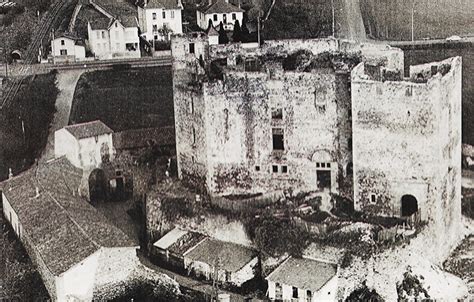 LAssociation Les Amis du Château de Montrond Les Bains