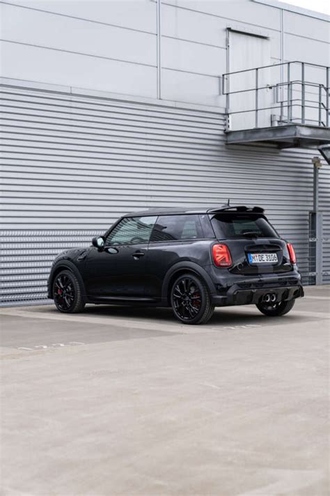 Mini John Cooper Works To Edition Debut Paul Tan S Automotive News