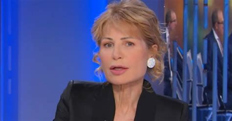 Lilli Gruber contro Mentana in diretta L incontinenza è una brutta cosa