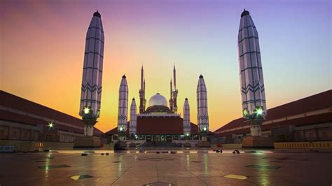 Imam Dan Khatib Shalat Idul Fitri Di Masjid Baiturrahman Hingga Masjid