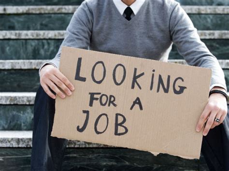 US Jobless Claims Rise For Third Straight Week Amid Tight Labour Market