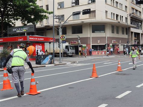 Trecho da avenida Francisco Glicério tem bloqueio viário parcial neste
