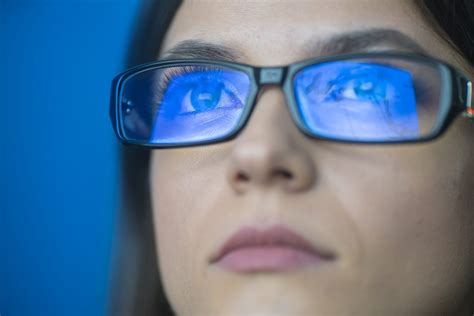 Óculos de luz azul é verdade que eles realmente funcionam