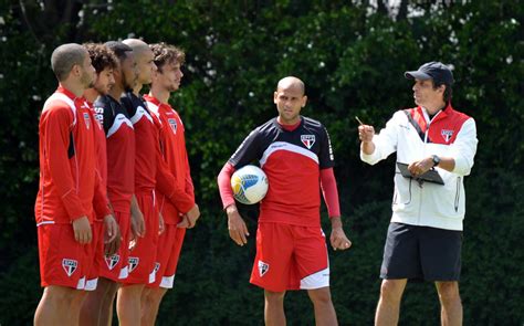 Trabalho T Tico Reserva Mudan As Na Equipe Spfc