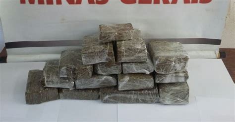 G1 PC apreende sete quilos de maconha durante operação em Janaúba